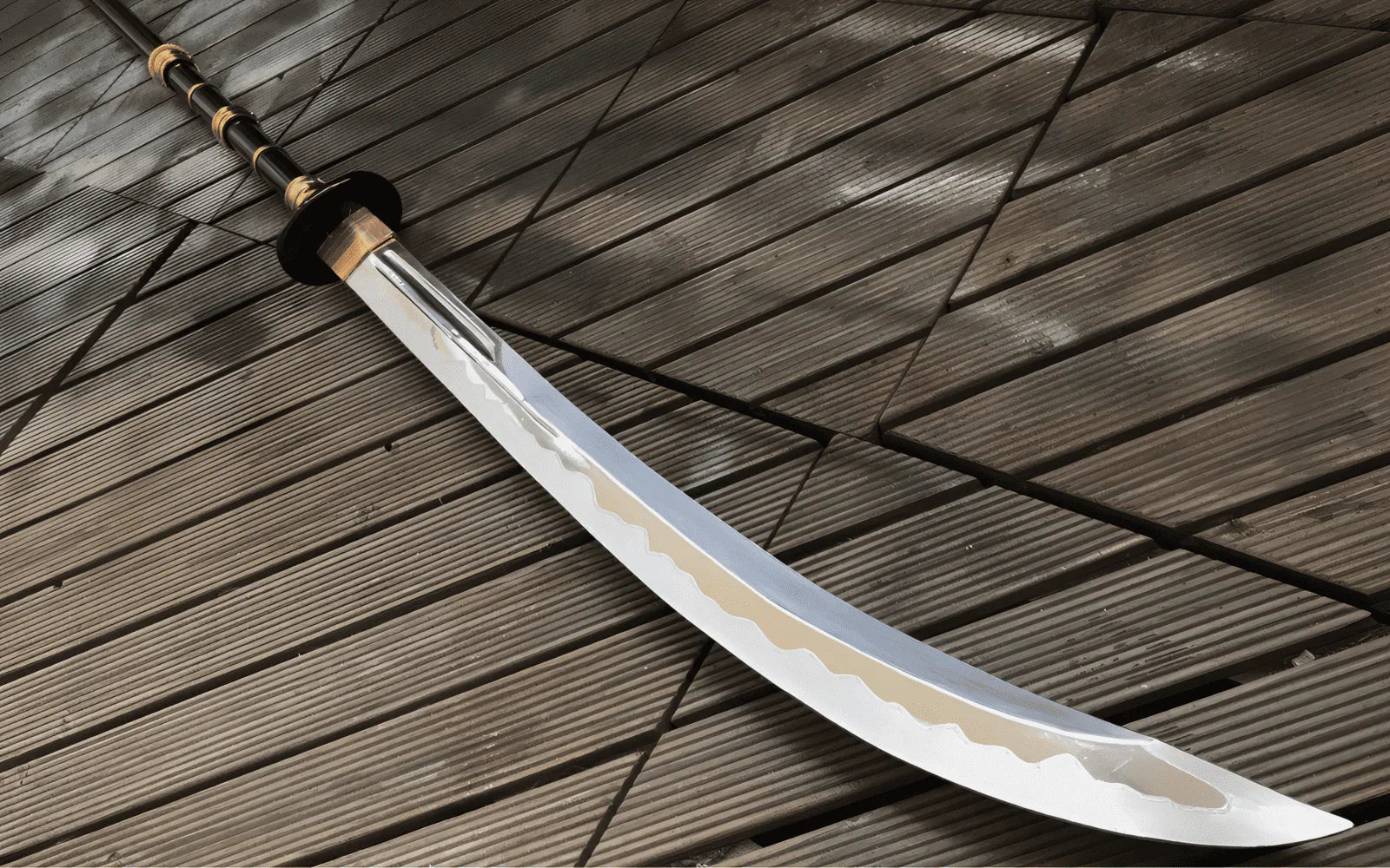 The Real Weight of Japanese Swords Compared to Other Blades – Sword Slice