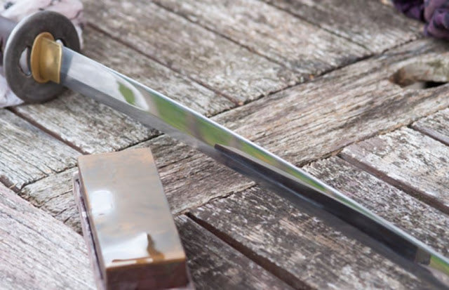 The Secrets Behind Keeping a Samurai Sword Razor Sharp – Sword Slice